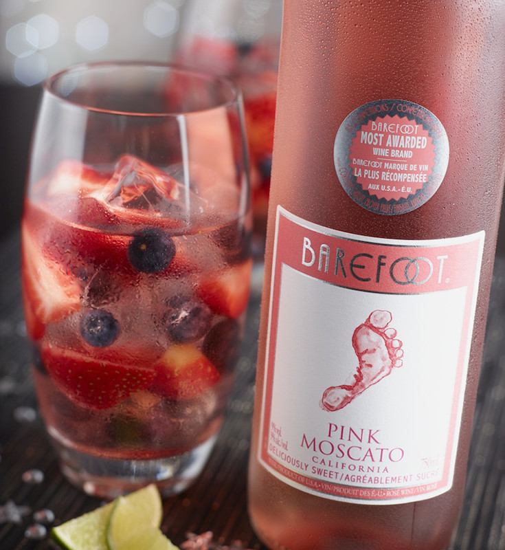 Mixed Berry Moscato Recipe | Barefoot Wine & Bubbly